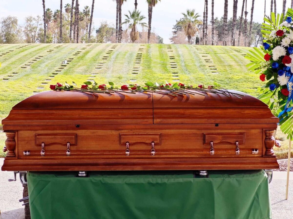 The Pros and Cons of a Closed Casket Funeral